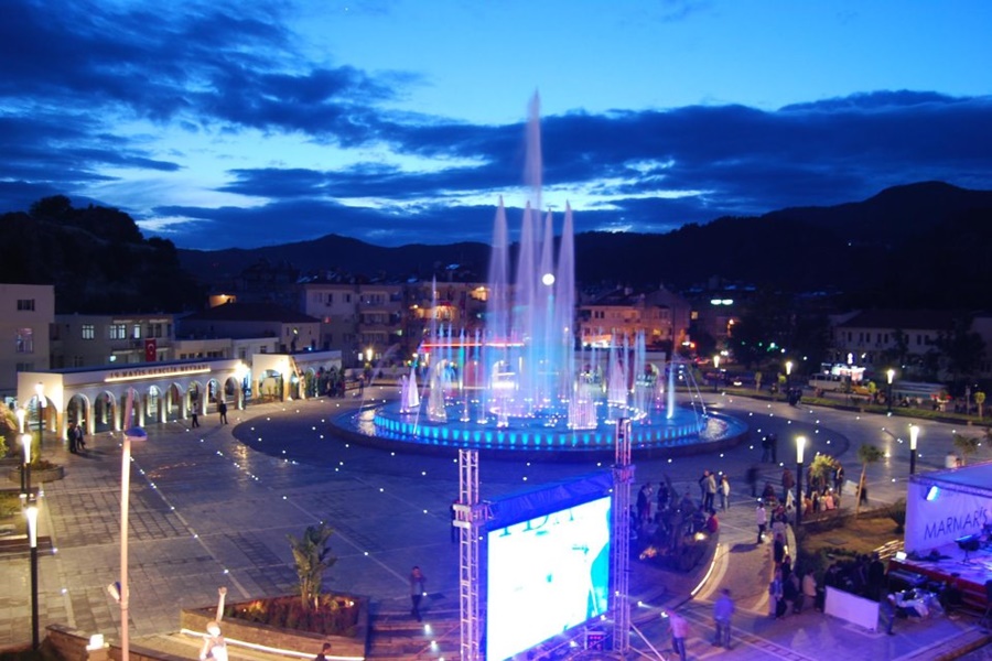 Marmaris 19 Mayıs Gençlik Meydanı | Marmaris Merkez | (0252) 417 7131