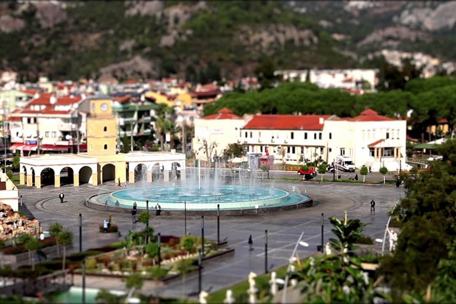 Marmaris 19 Mayıs Gençlik Meydanı | Marmaris Merkez | (0252) 417 7131